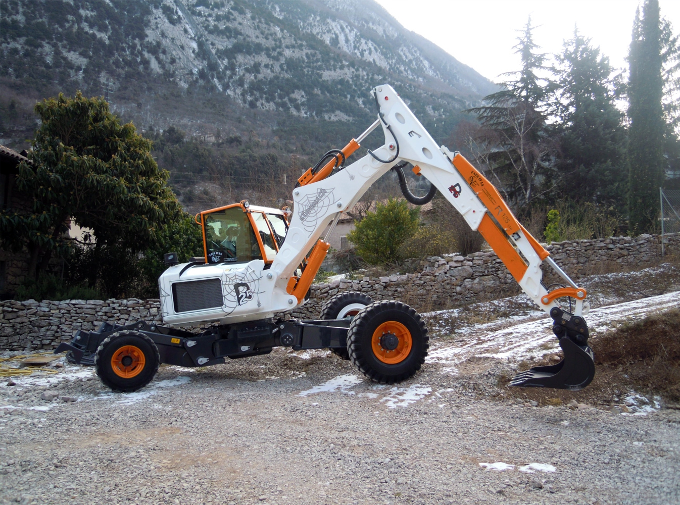 Escavatori ragno in vendita - Guarda la gallery Euromach